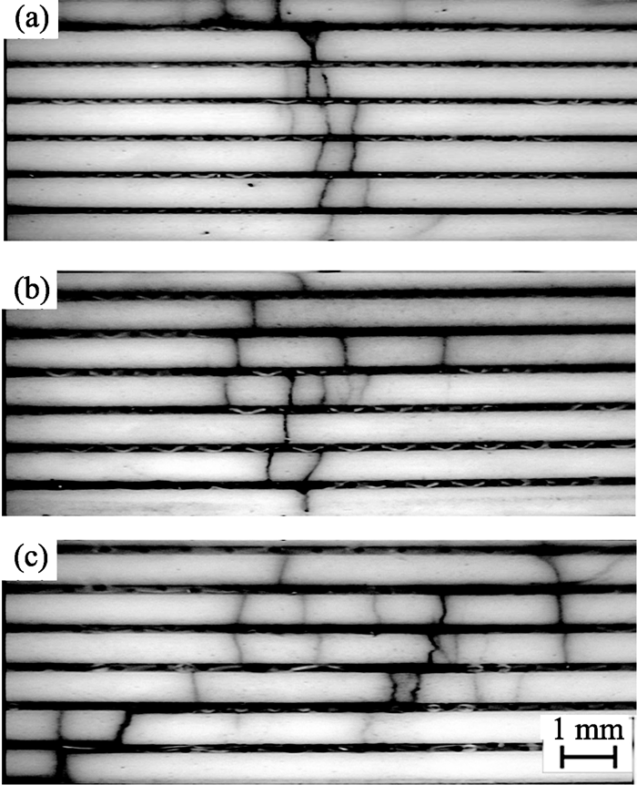 Al 2 O 3 /Steel-epoxy层状复合材料的制备和性能